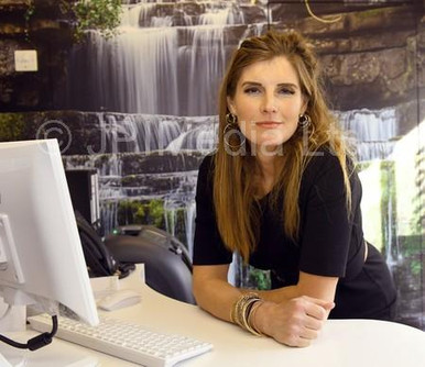 39304552-Amanda Owen the Yorkshire Shepherdess behind the desk of the ...