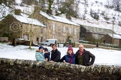 38869047-Ellen and Eddie Hird with son James, Liz and Stuart Hird at ...