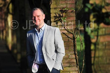 38874233-12th January 2021 Pictured Nick Hancock in the Valley Gardens ...