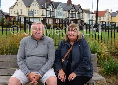 39043367-Alan and Rita McMann of Stockton at Seaton Carew on Wednesday ...