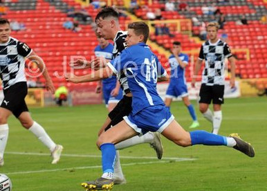 39065276-Olly Scott. Action from Gateshead FC 4-1 HUFC pre-season ...