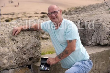 39065762-Out and about on the South Pier. Joe Pickering. - National World | Newsprints