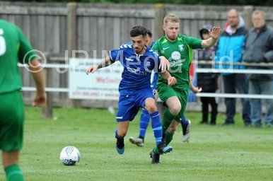 39070387-Northern League football between Jarrow FC blue and Easington ...