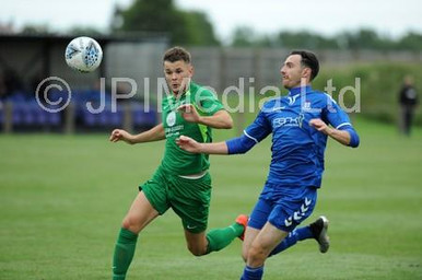 39070396-Northern League football between Jarrow FC blue and Easington ...