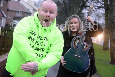 38894562-Dave the Rave and Elaine Rennie new song goes viral ...