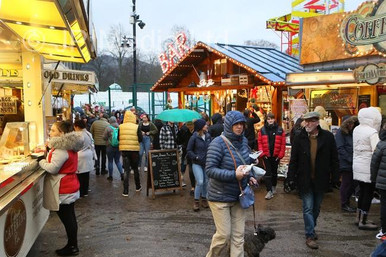 39623032-Matlock Victorian Christmas Market - National World | Newsprints