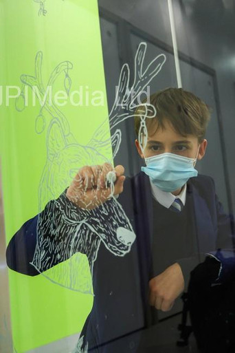 39623432-02 12 22 Forth Valley Royal Hospital. FVRH. Art pupils from ...