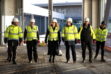 39618393-MP Penny Mordaunt pictured on a visit to Portsmouth Port to ...