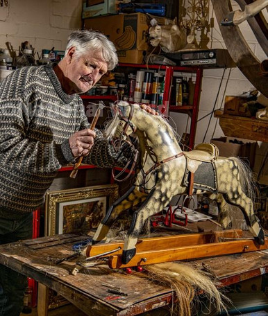 39627503-6 December 2022. . . . . Craftsman Steven Bulcock, owner of ...