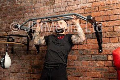 39309107-MKM Gym owner and former Royal Marine Sam Graham has done ...