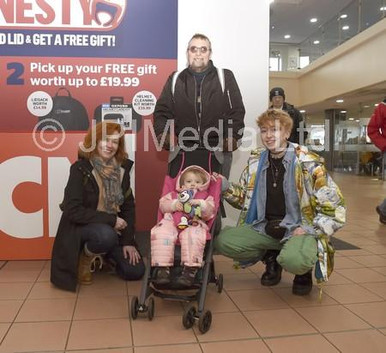 38573319-Pic Lisa Ferguson 07 03 2020 Lesley Elliott, Gordon Elliott ...