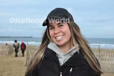 39635213-Australian vistor to the North East Lizzy Pearce enjoys a post ...