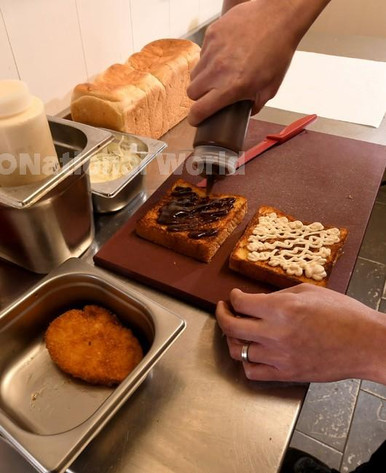 39639974-Chef Alan Tang at Shokupan, Wellington Street, Leeds. Alan is ...