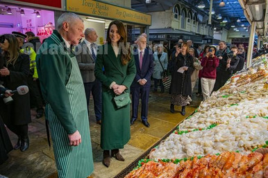 39650840-The Princess of Wales visits the iconic Leeds Kirkgate Market ...