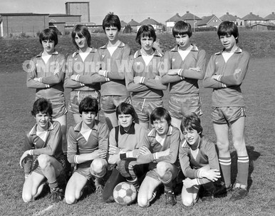 39652743-Northants Telegraph Retro Northamptonshire football teams from ...