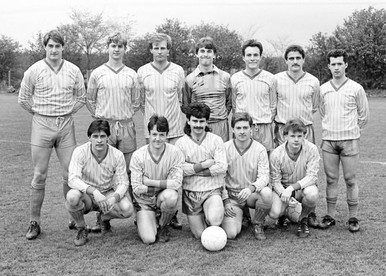 39652720-Northants Telegraph Retro Northamptonshire football teams from ...