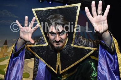38791115-Jack and the Beanstalk panto cast at the Cresset. Mike Holoway ...