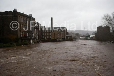 38526393-Calder river flooding in Sowerby Bridge - National World ...