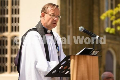 39440876-Pictured is: Reverend Commander Mike Terry Picture: Keith ...