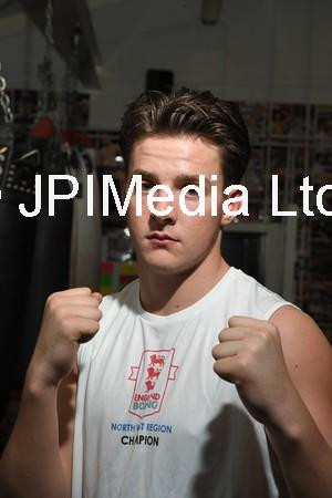 38545358-Photo Neil Cross Young boxing champions at Larches and Savick ...