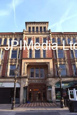 38460710-Photo Neil Cross Victorian Preston Miller Arcade - National ...