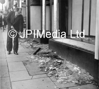 38632724-Blackpool in wartime during World War II, images from the ...