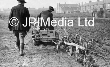 38632725-Blackpool in wartime during World War II, images from the ...