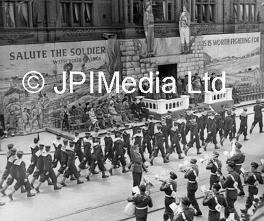 38632750-Blackpool in wartime during World War II, images from the ...