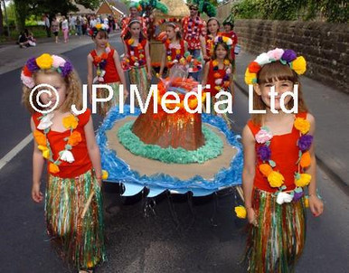 38648295-Hawiian Paradise at Catterall Gala in 2010 for the children of ...