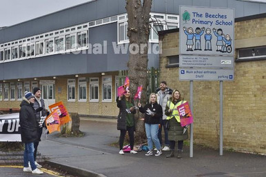 39666379-The Beeches School - teachers pickets - National World ...