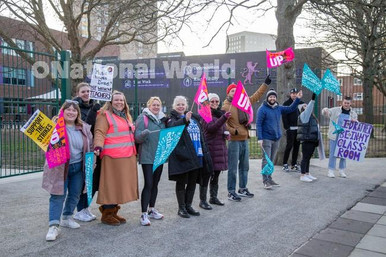39668636-School strikes across Portsmouth on Thursday 2nd March 2023 ...