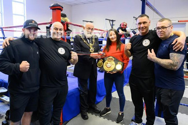 39672741-Pictured is: Freddie Hoare, Andy Wells Mayor of Portsmouth ...