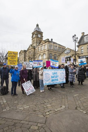 39673095-Save Batley Baths protest in Batley town centre. - National ...