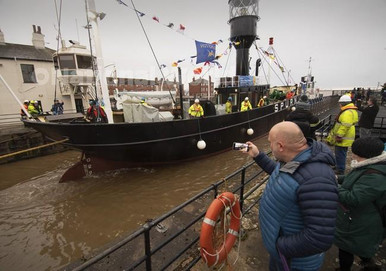 39676407-Following its major restoration, the Spurn Lightship is moved ...