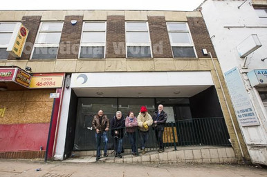39678254-Artists Attic Trust move into 44 Daisy Hill, Dewsbury. From ...