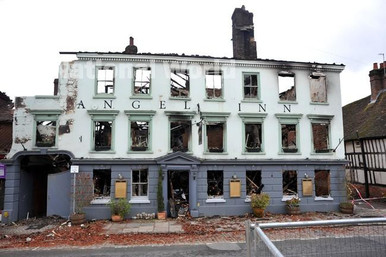 39683900-The burnt out shell of the Angel Hotel in Midhurst. Pic S ...