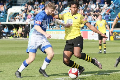 39694407-Matlock Town v Atherton Collieries yellow , Ethan Cartwright ...