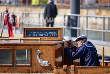 39694945-The immaculately restored Naval Steam Pinnacle 199 in ...