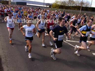 39697633-PIC MG 23 04 06 GRANGEMOUTH. 2006 Round the Houses 10K Jim ...