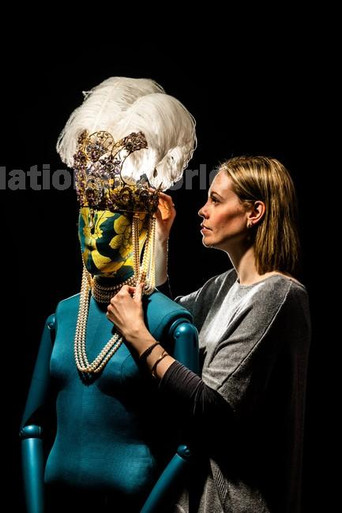 39703903-W. HamondÃ¢â‚¬â„¢s Museum of Whitby Jet on Church Street ...