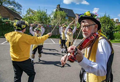 39711819-Harthill Morris Dancers entertain at Mosborough s Community ...