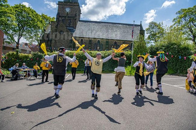 39711817-Harthill Morris Dancers entertain at Mosborough s Community ...