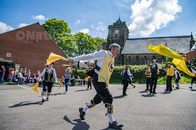 39711815-Harthill Morris Dancers entertain at Mosborough s Community ...