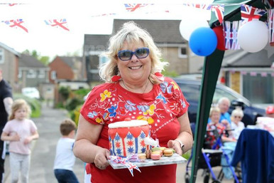 39711041-Tavistock Gardens and Luard Court in Havant, held a street ...