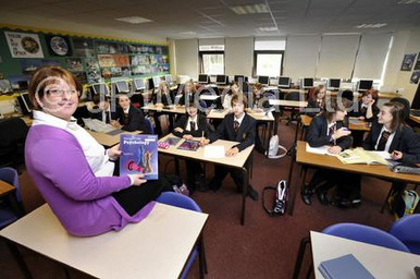 38592233-Teacher Michelle Wormald front with her after school class ...