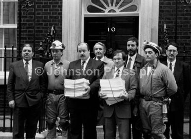 22507161-1992 Mansfield Chad and Worksop Guardian editors Jeremy Plews ...