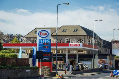 32936641-Edinburgh UK Apr 20 2016; Esso petrol Station on Willowbrae ...