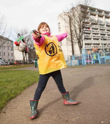 32499750-Picture Toby Williams 07920841392. Litter Pick up in Leith ...