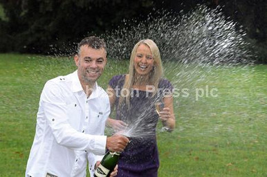 20731582-Euro Millions winners Catherine and Gareth Bull - Iconic Media ...