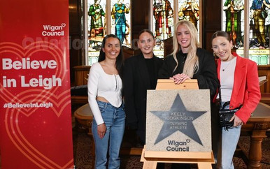 39716149-WIGAN - 18-05-23 The Believe in Leigh star ceremony for ...